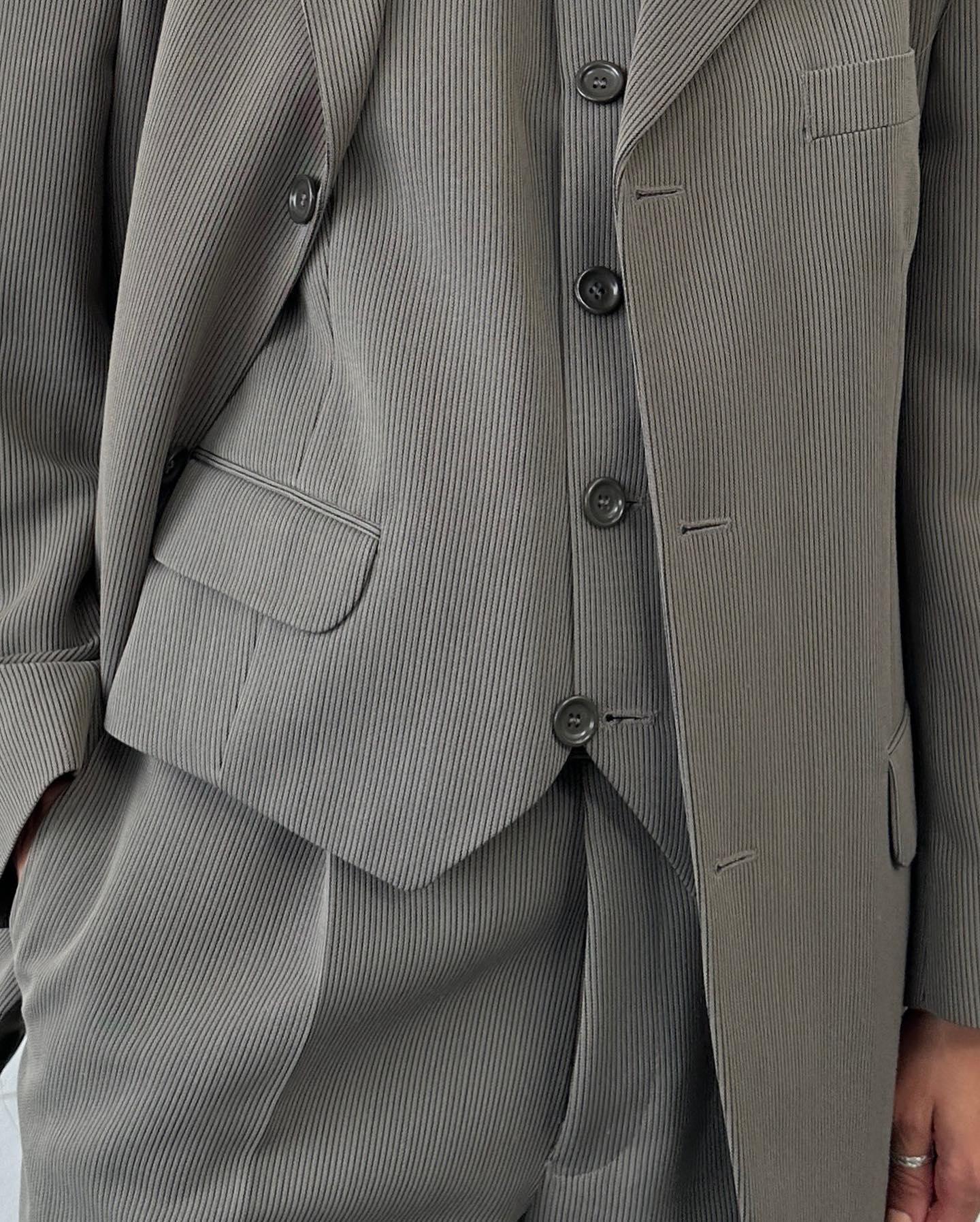 Suits – Known Source